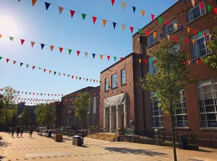 The Ultimate Guide to the University of Leeds - QUT Gone Global